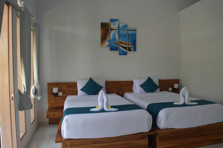Govardhan Bungalow Twin Room - Nusa Penida Island - Bali