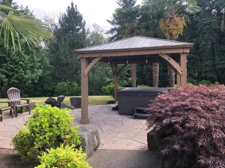Moonstruck In Wine Country - Newberg, OR