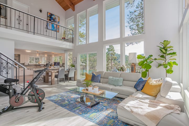 The Best Lake View!! - San Bernardino, CA