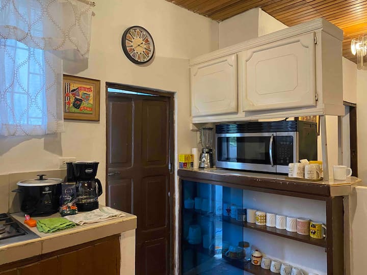 Dpto. Familiar De 4 Hab. 7 Camas Espacio Y Confort - Portoviejo