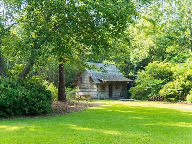 Vacation Rentals, Homes, Experiences & Places - Airbnb