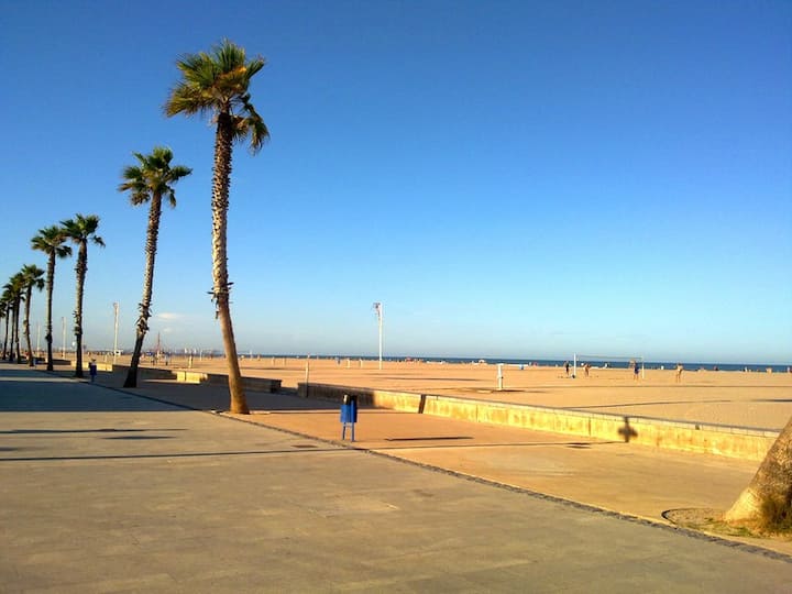 Apartamento Frente Al Mar En Playa Patacona - Valencia