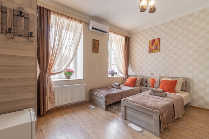 M.house In Old Tbilisi - Tiflis