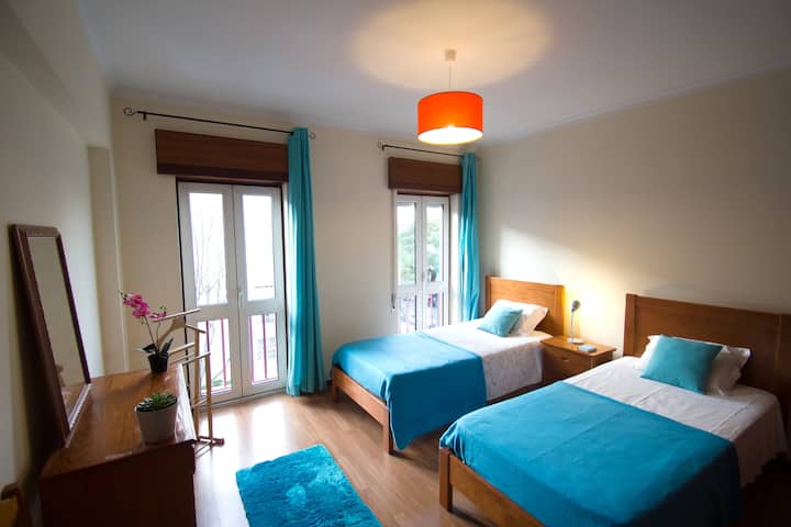 Airport And City Center - Telheiras Neighbourhood! - Lissabon