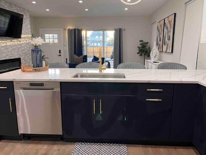 Modern Home ~20 Min From Downtown - Chicago