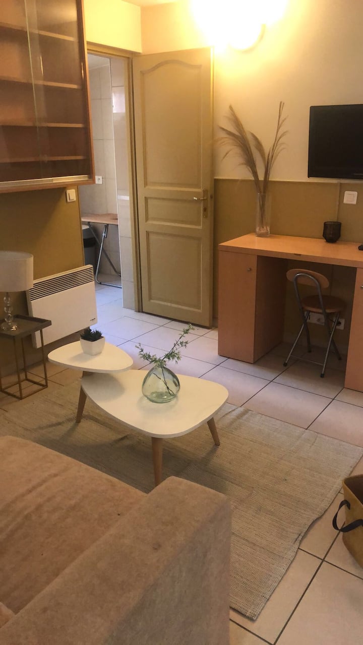 Studio Avec Terrasse - La Garenne-Colombes