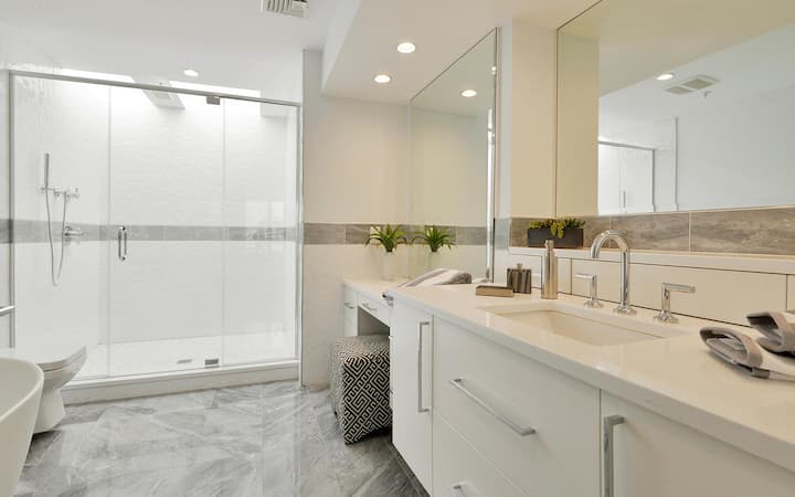 The Gemini: 3k Sqft W/private Elevator And Parking - Manhattan, NY