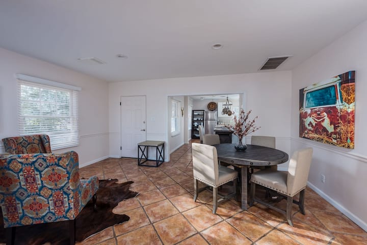Beautiful Downtown Phoenix Bungalow 2 Bed /1 Bath - Phoenix