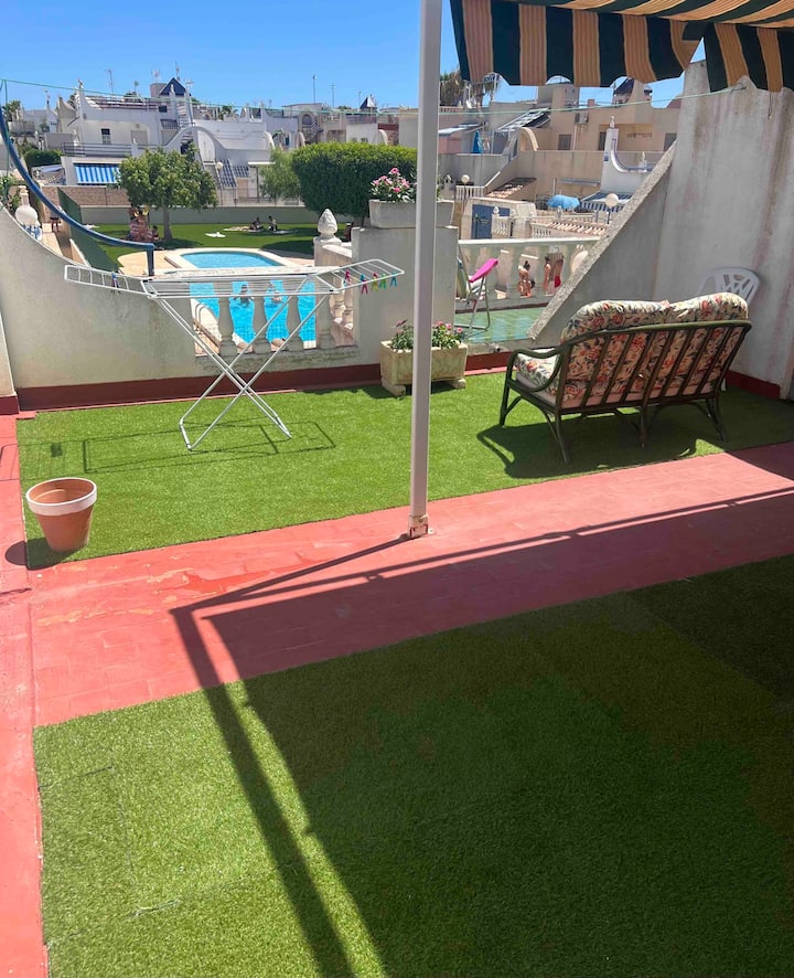 Villa De Bustos - Torrevieja