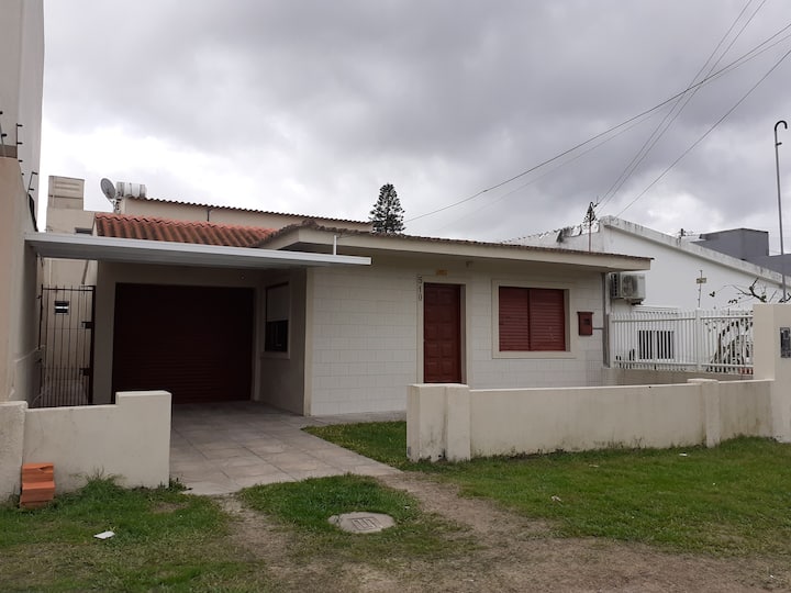 Casa Na Praia Com Excelente Localização - Rio Grande