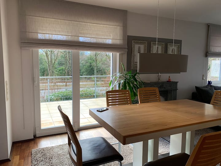 Zimmer In Großer Wohnung Mit Bad - Minden