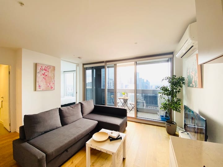 Fift06b/innercbd/1min-station/free(pool/gym/tram) - Melbourne