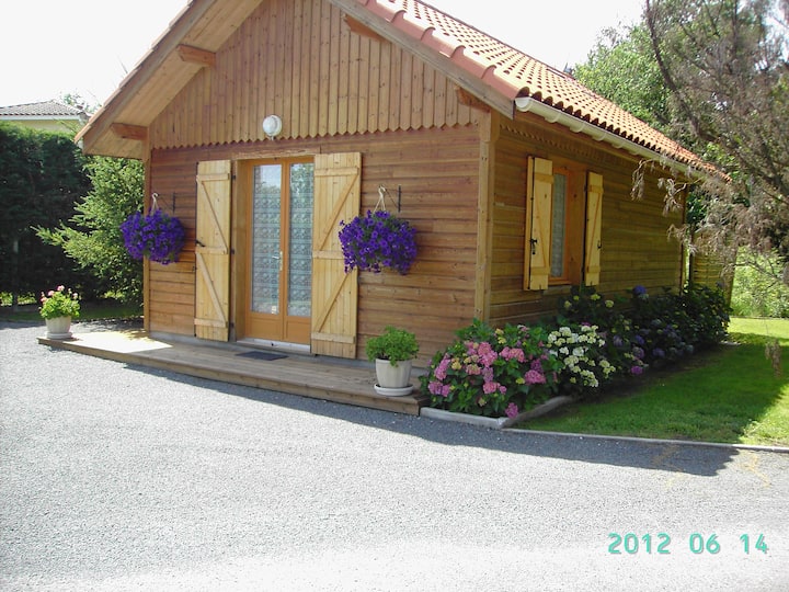 Charmant Chalet Fleuri Classe 2 *- - Biscarrosse