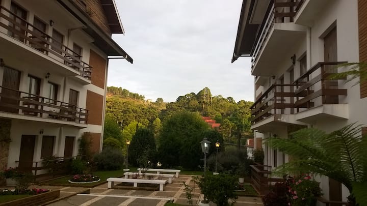 Apt Aconchegante-ótima Localização - Campos do Jordão