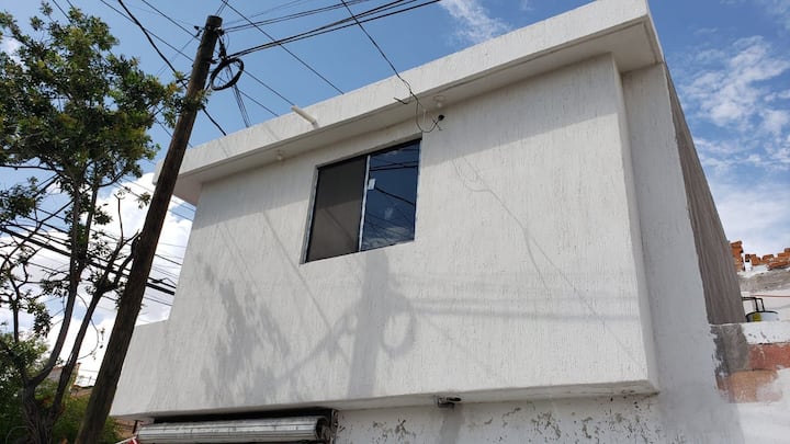 Depto. 1°, Centrico Y  Cerca De La Zona Y Arena P. - San Luis Potosí