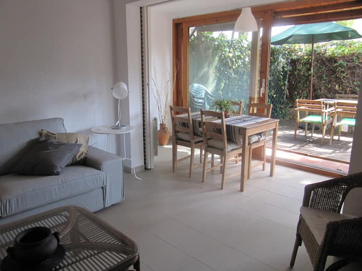 Nice Apartamento Con Amplio Jardín Y Parking - Sitges