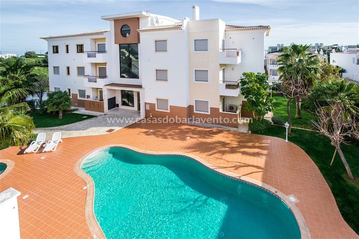 Apt. Casa Floreva, Lovely 2 Bedroom In Meia Praia - Lagos
