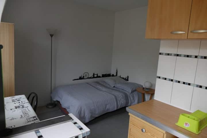 Studio Indépendant - Quartier Calme - Gevrey-Chambertin