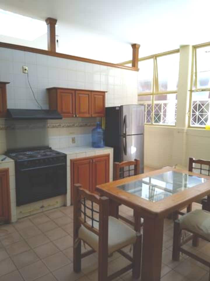 2habitación Limpia Y Segura A 2 Cuadras Del Zócalo - Oaxaca