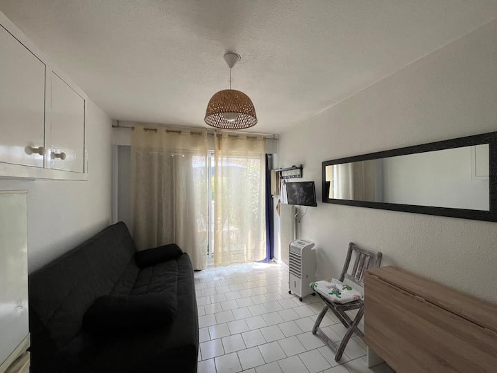 Studio Cabine 100 M Plage De La Conque. Pour 2 - Agde