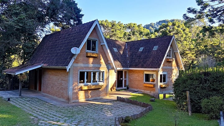 Casa Aconchegante Do Alto Da Serra - Campos do Jordão