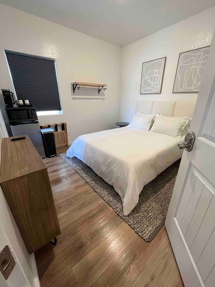 Newly Remodeled Room • Private Entrance - Page, AZ