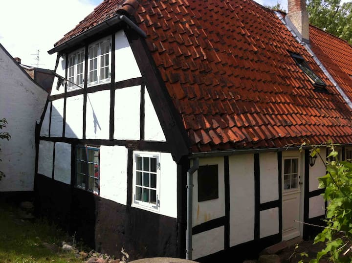 Hyggeligt Charming Summerhouse In The City Center - Sonderburg
