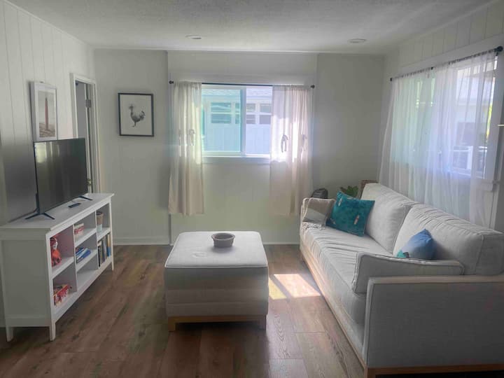 Lanikai Beach- One Bedroom Ohana - Lanikai Beach, HI