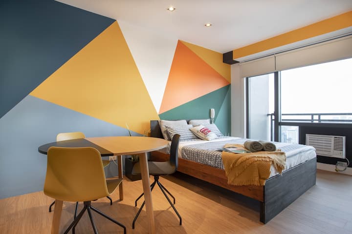 Colorful Gramercy Studio 56th Floor Poblacion - Pasay