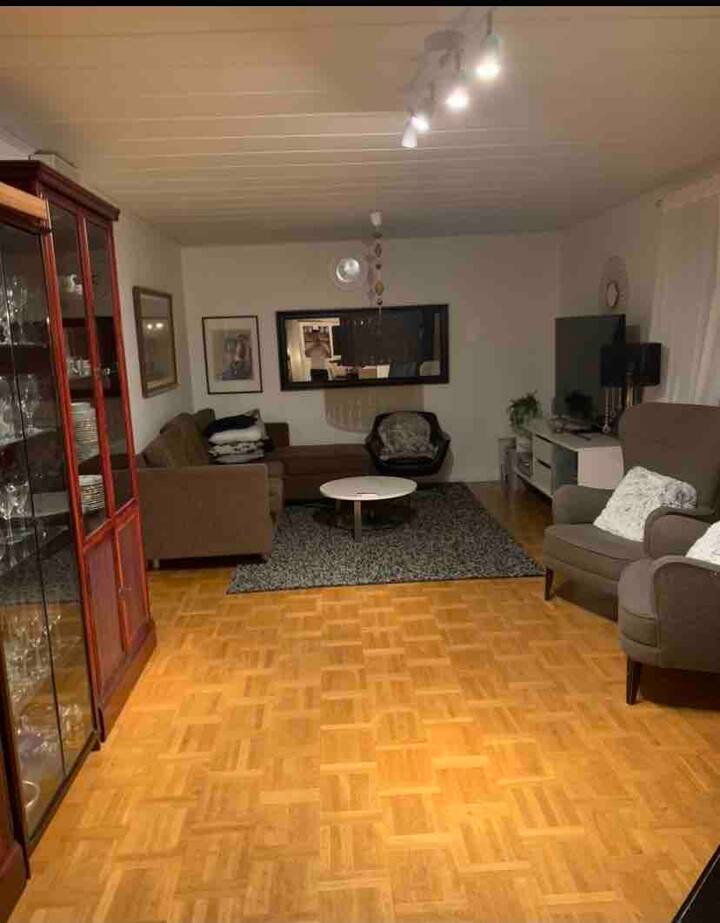 Own Private Room In A Big House! - Luleå