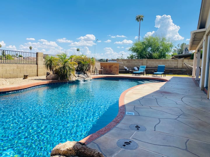 Cardinals Stadium Family Style Home! - Avondale, AZ