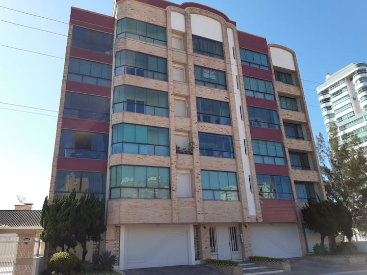 Apt. Amplo, óTima Localização. Ideal P/ Família!! - Tramandaí