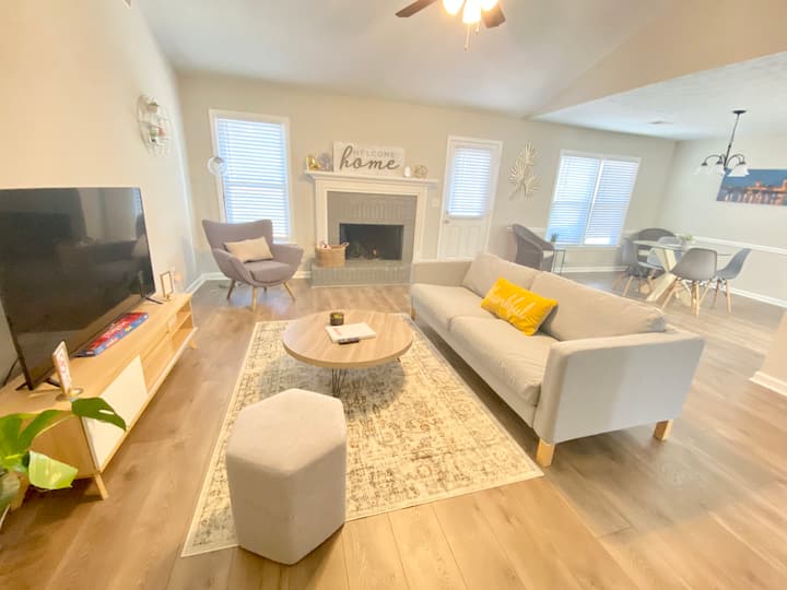 Cozy 3br/2 Bath Oasis Near Everything You Love - Buford, GA