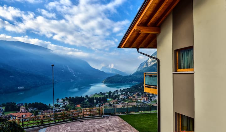 Alojamiento Con Una Vista Increíble Del Lago Y Los Dolomitas - Trentino