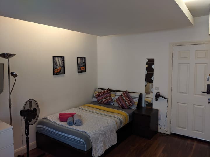 Studio 13 - 2nd Floor Front - Londres