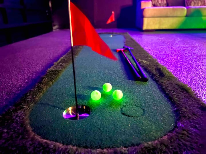 Luxuria Homes - Pool | Game Room | Themed Rooms - Davenport, FL