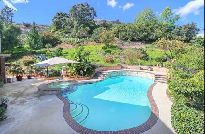 Private Room - Pool, New Bathroom, Close To Disney - Whittier, CA