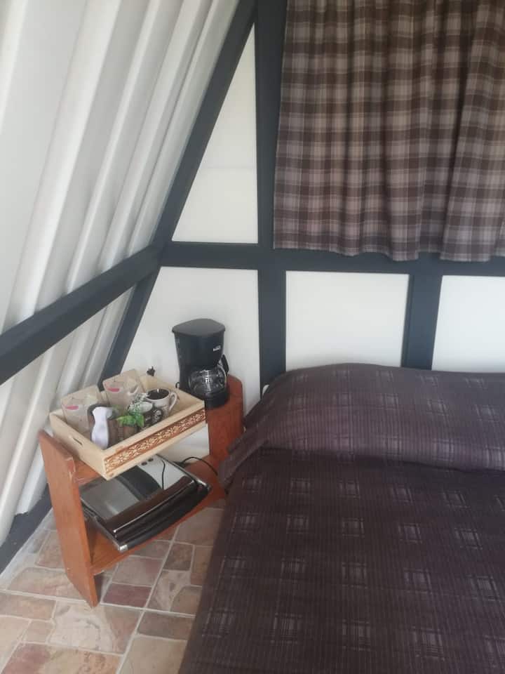 Finca Hispania, Mini Cabaña Tipo Glamping Para Dos - Circasia