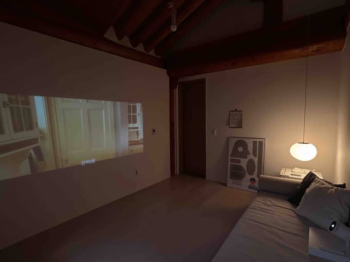 [어보이] 한옥마을 집 전체, 무료자쿠지, 방2 화장실2 - Jeonju-si