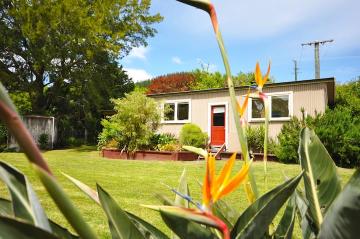 Captain's Nest - Private, Tranquil, Close To Town - Gisborne