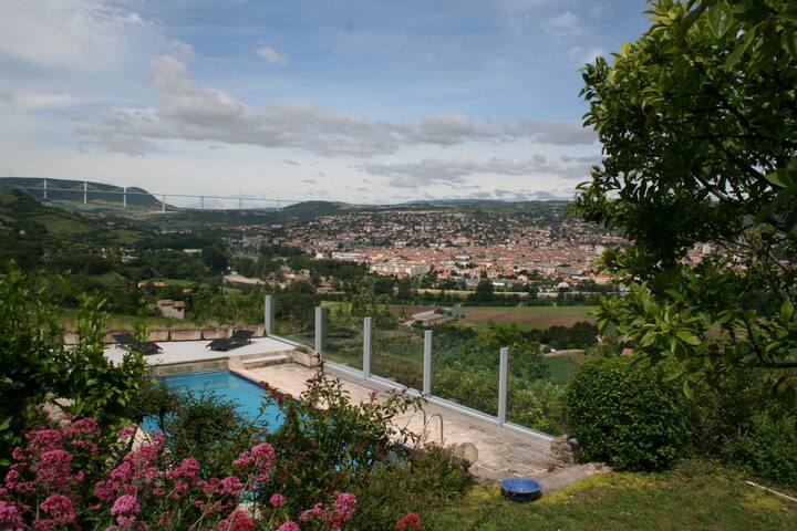 Appartement Avec Vue Imprenable Sur Le Viaduc - Millau