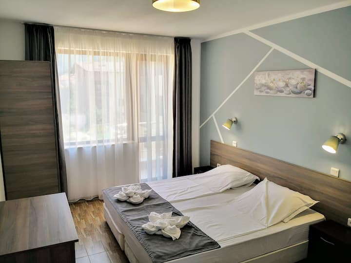 Cute 1  Bedroom Apartment With Pool View - Sapareva Banya