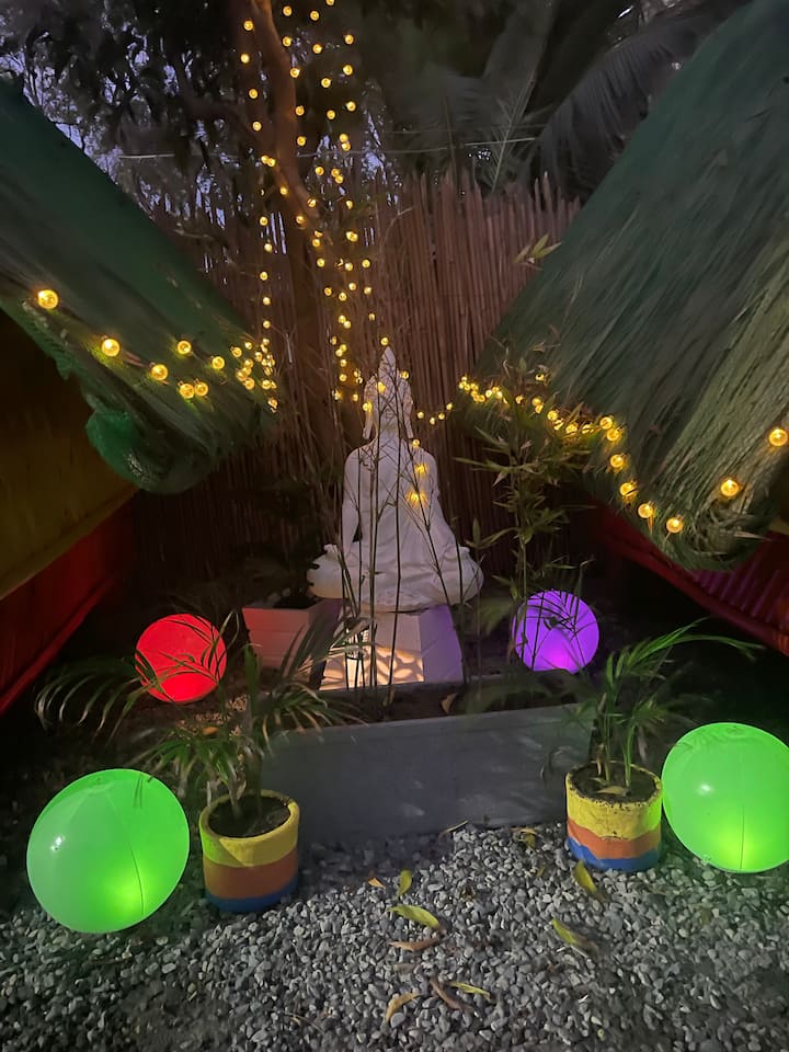 Beachfront Exclusive Glamping Site With Mini Pool - Lingayen