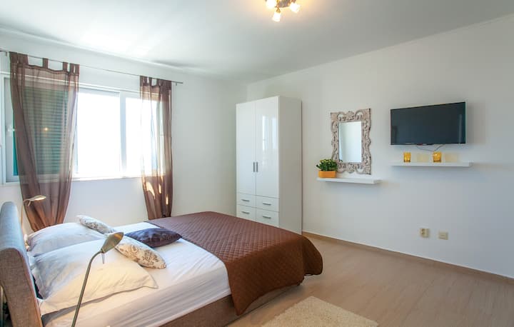 Lavanda Aparment With Pool - Croatia