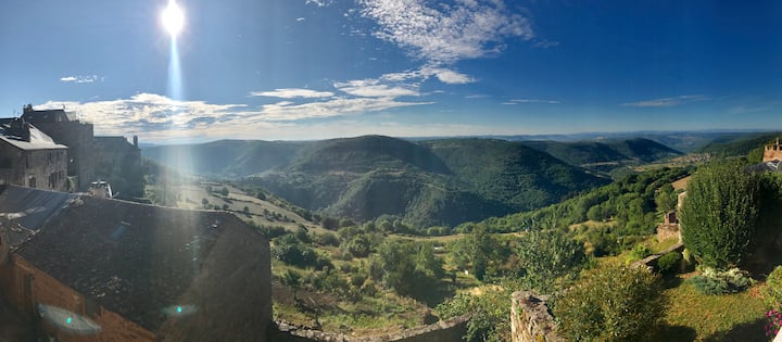 La «Petite Maison» Des Artistes - Aveyron