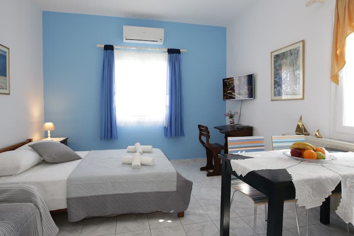 Germanika Studio - Paros