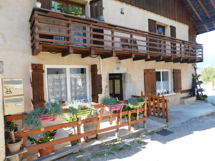 Appartement Dans Maison De Village - Lac D'annecy - Doussard
