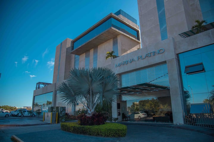 Depto. En Marina Platino A 4 Minutos De La Playa. - Mazatlán