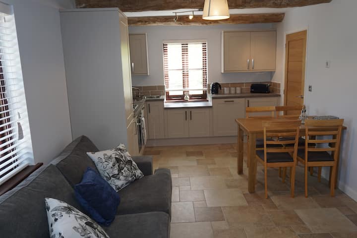 Cob Barn, Longmeadow Farm, Shaldon - Devon - Teignmouth