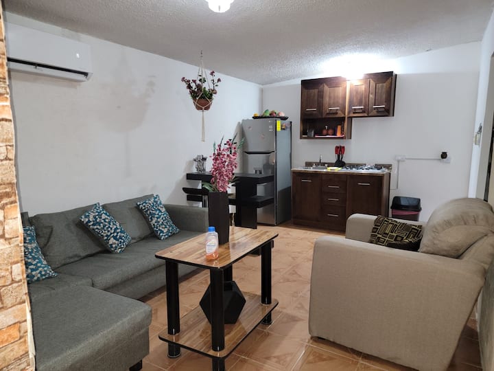 Casa Una Cuadra Imss 71 Y 16 - Gomez Palacio